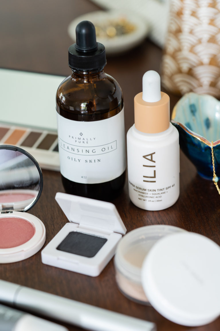 My Everyday Clean Makeup Routine - Abby Murphy